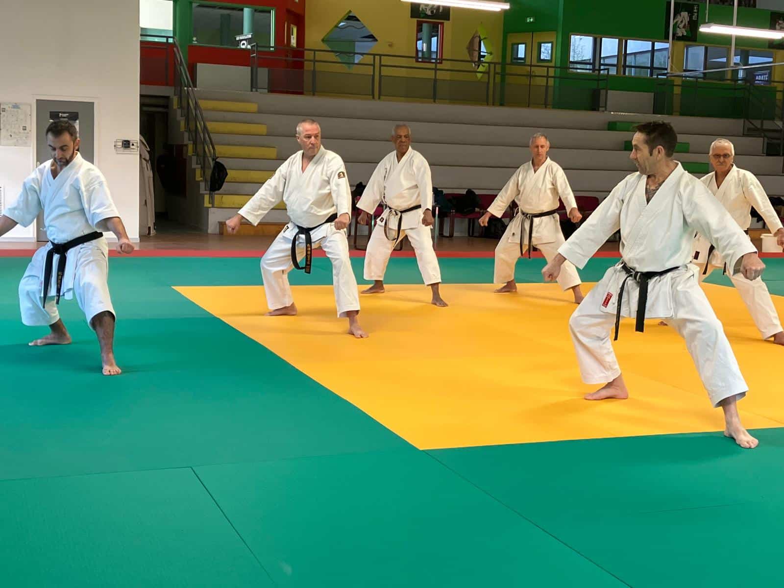 23 participants au stage Kata/Bunkaï - Ligue Régionale Centre-Val de ...