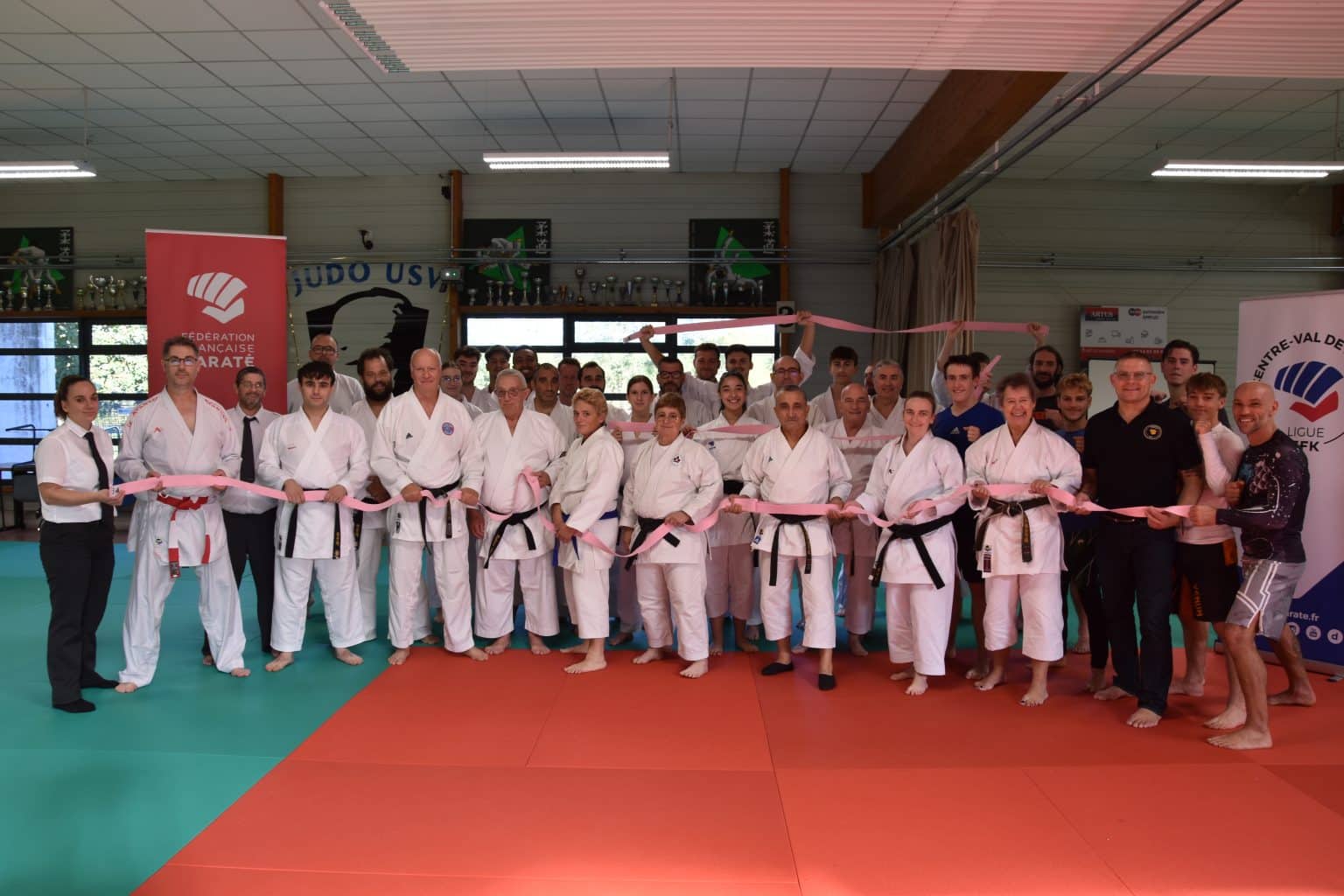 Un stage sous le signe d’octobre rose - Ligue Régionale Centre-Val de ...